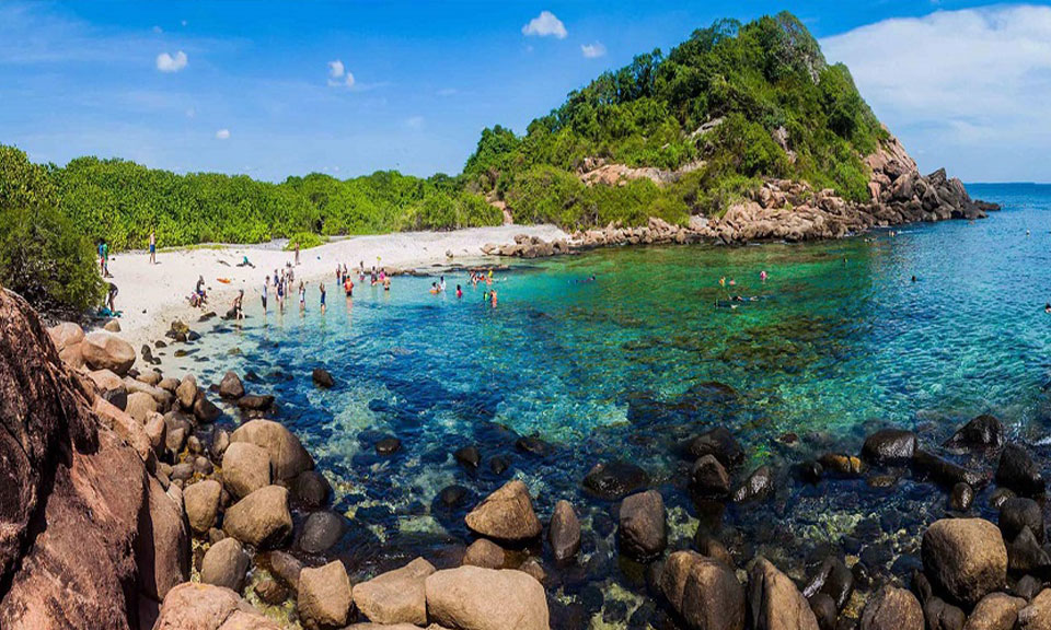 Trincomalee – Heslaa Tours